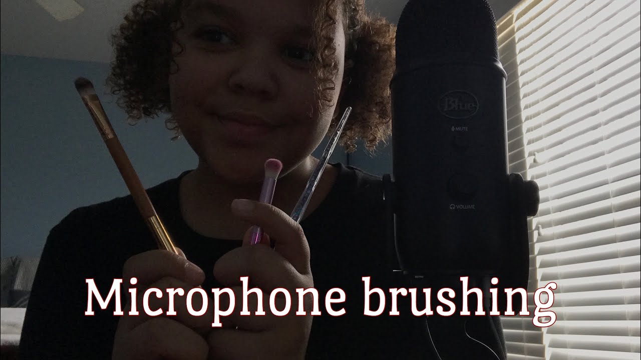 ASMR- brushing and stippling the microphone 💕 - YouTube