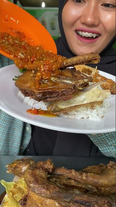 Banjir Promo Awal Tahun‼ di Bebek Goreng H. Slamet (Asli) Kartosuro - YouTube