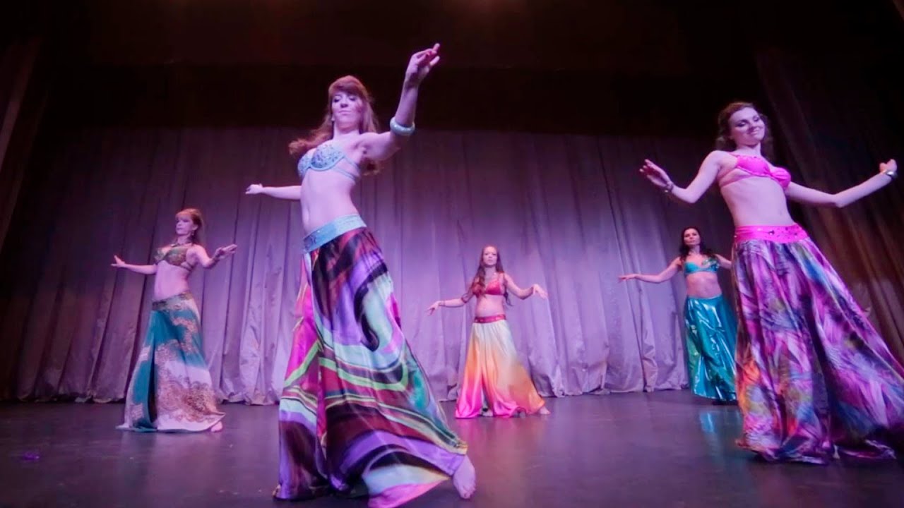 Beautiful Belly Dance with a Veils / Girls Bellydancers and Silk Veil ...