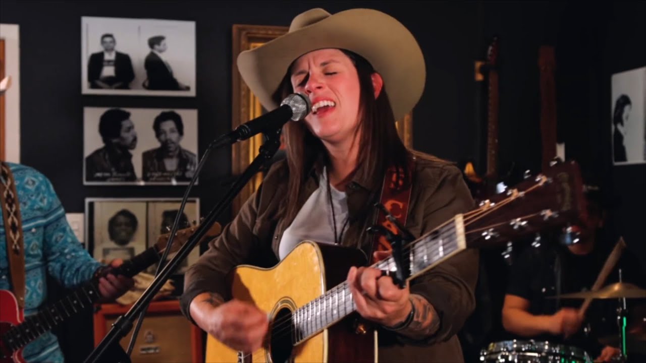 Steph Cash Band - Back To Bed (Live) - YouTube