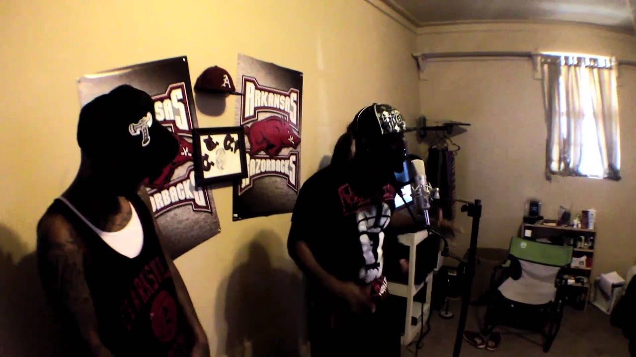 *MESMERIZED* -- Tha C.U.C.? - AliZay - TyLii FLiy - Vik Moan - YouTube