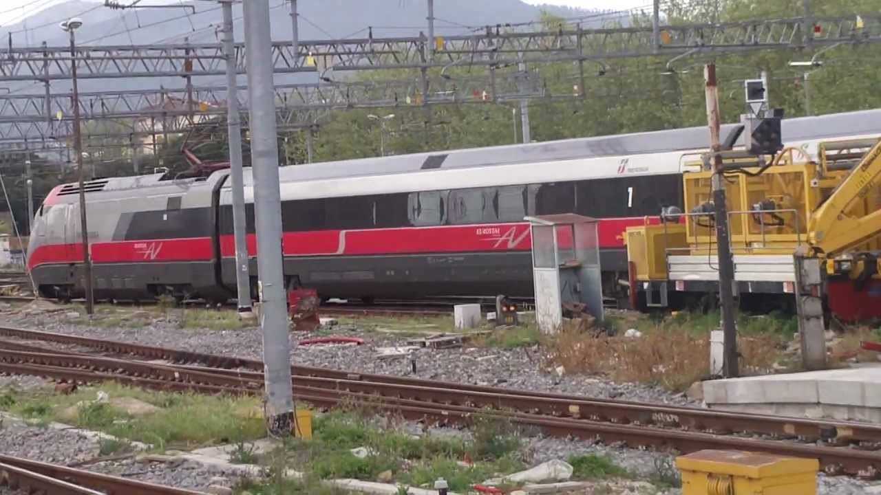 Inside Frecciarossa Firenze - Milano in Business Class - YouTube