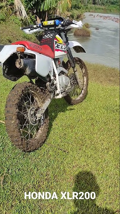 HONDA XLR200 - A Journey Through the Weirdest Motorcycle History - YouTube