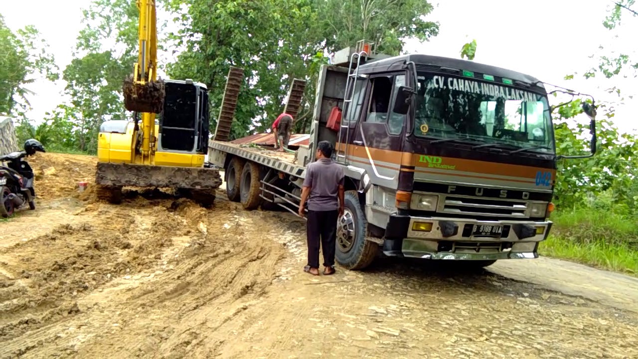 Komatsu PC 78 US - YouTube