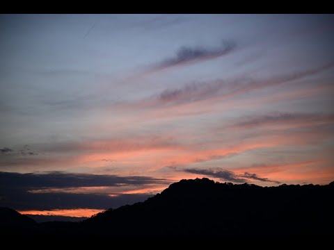 美しい夕方の光：マジックアワー Glorious Evening Glow: Cinematic Beautiful Sunset Light ...