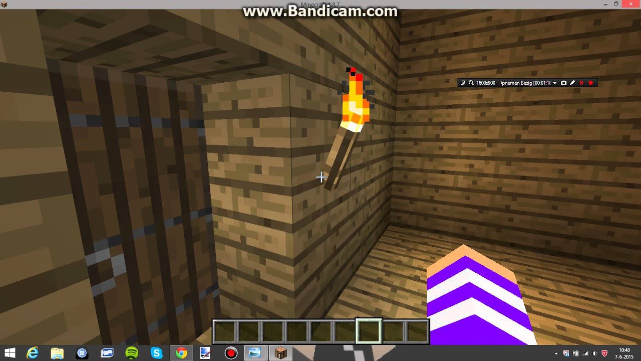 Me playing minecraft - YouTube