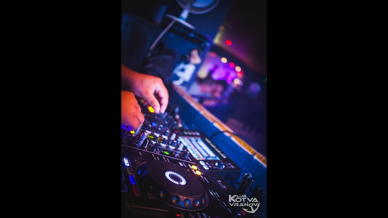 DJ ERNY set 5/2021 Techhouse,Futurehouse :) - YouTube