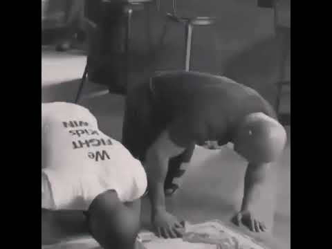 Müsəlmanlara Girişi Qadağan olunan yerdə Namaz qılan ( Mike Tyson ) 🖤