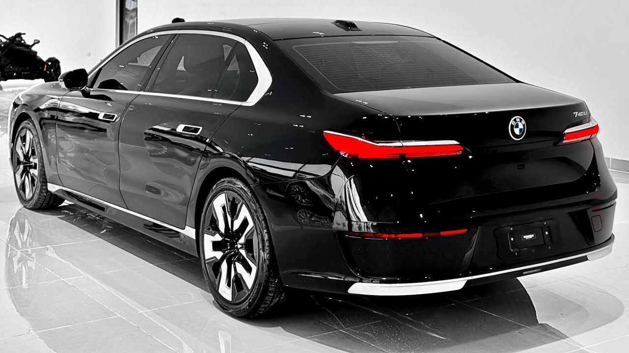2025 BMW 7 Series - Ultimate Luxury Sedan, Interior and Exterior - YouTube