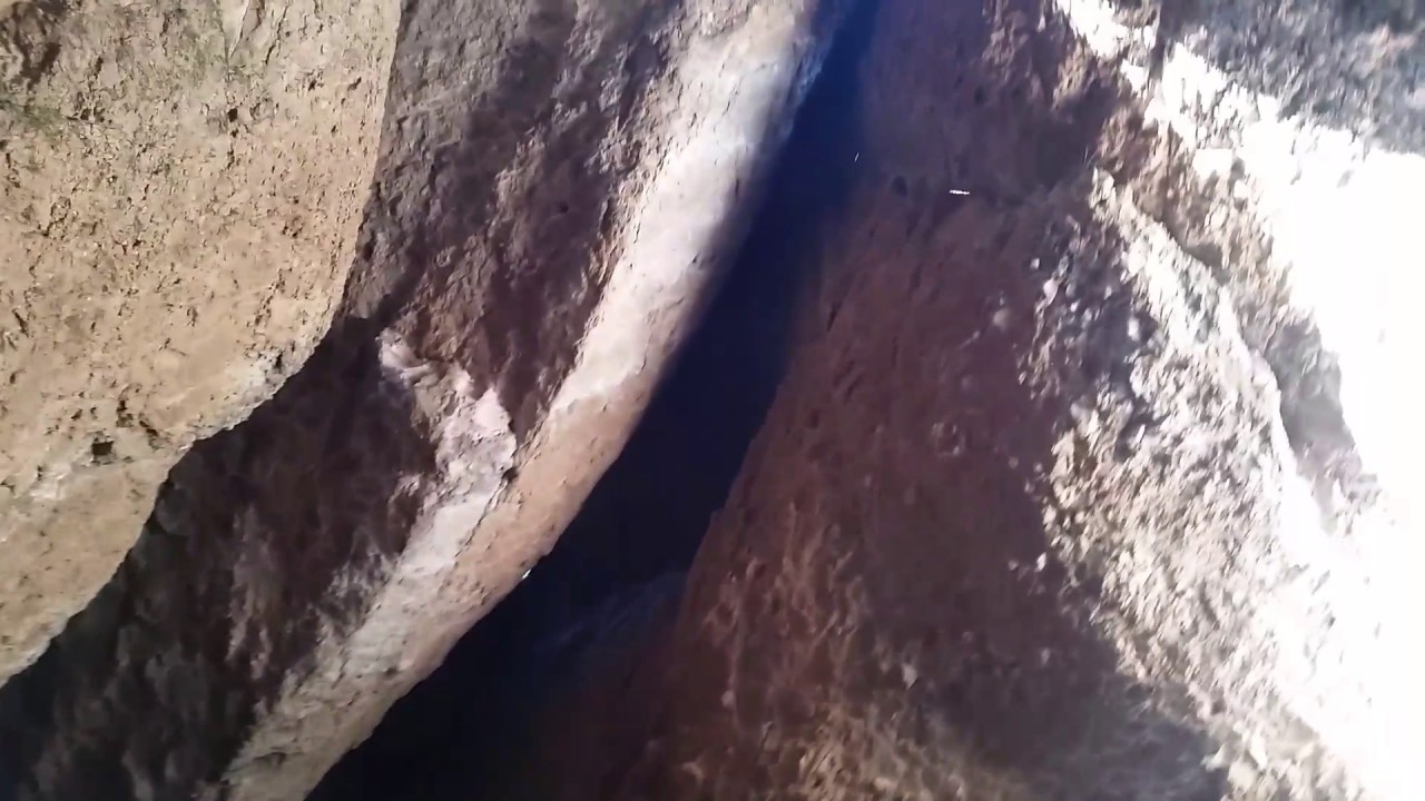 Inside the Amazing Balconies Cave at Pinnacles National Park ...
