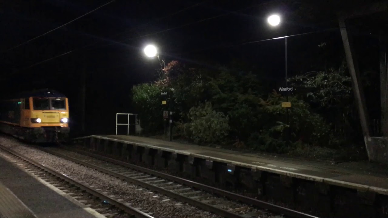 GBRf 92043 on 6X41 Dagenham-Garston STVA car train at Winsford - YouTube