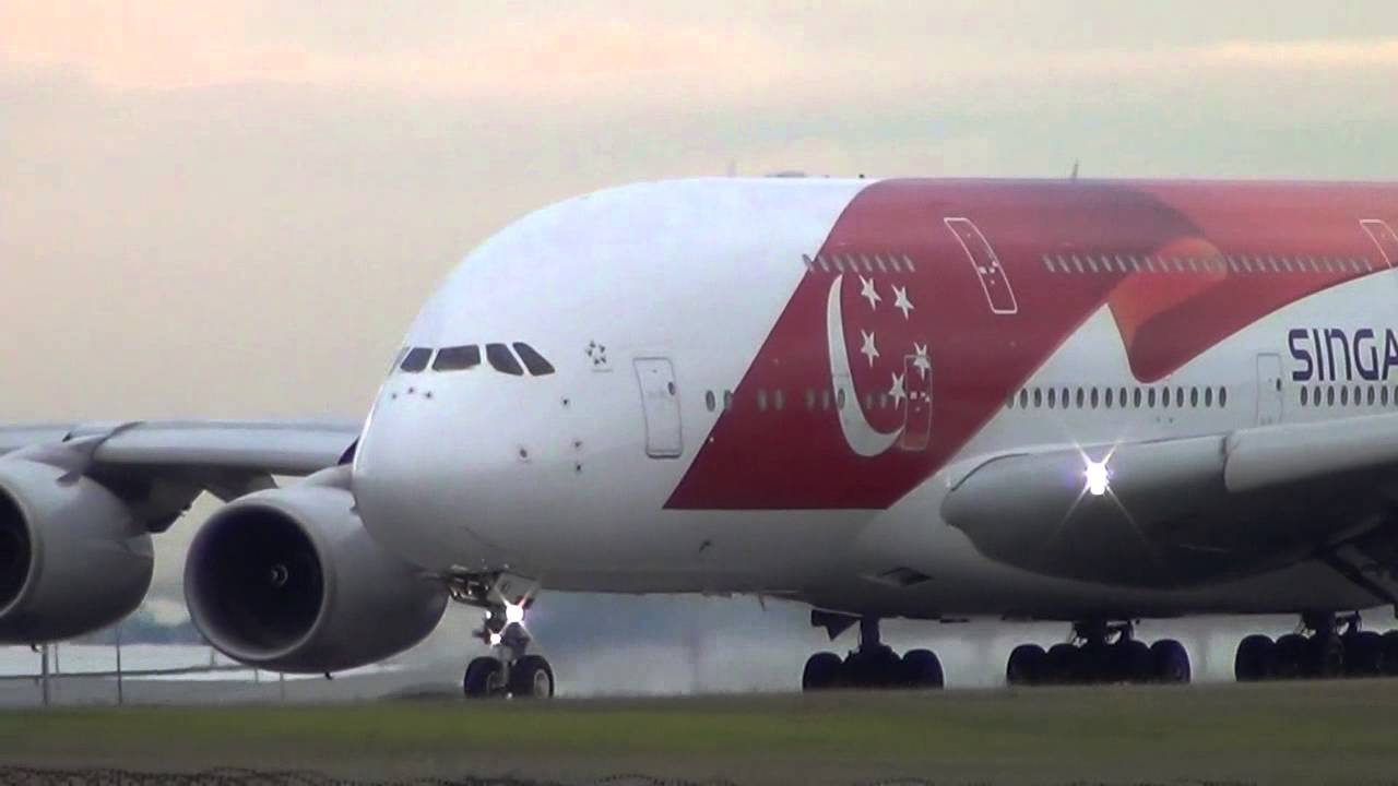 SG50 Livery - Singapore Airlines A380 Take-off From Melbourne Airport ...