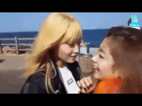 Moment DahMo || DaHyun & Momo of Twice