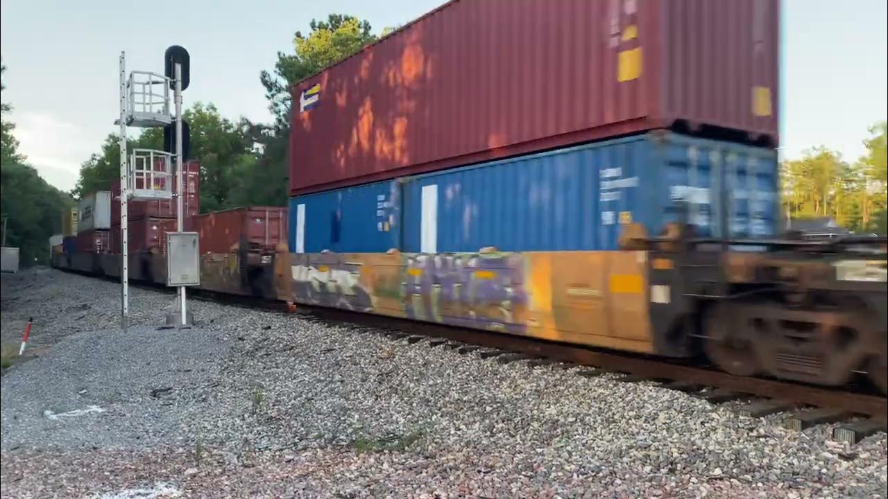 CN Z194 with KCS power - YouTube