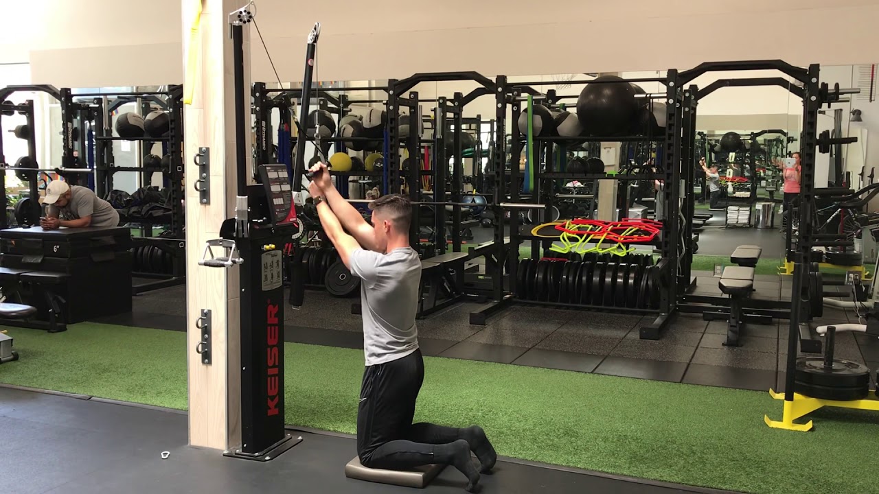 Tall Kneeling Keiser Resisted Crossover Reverse Fly - YouTube