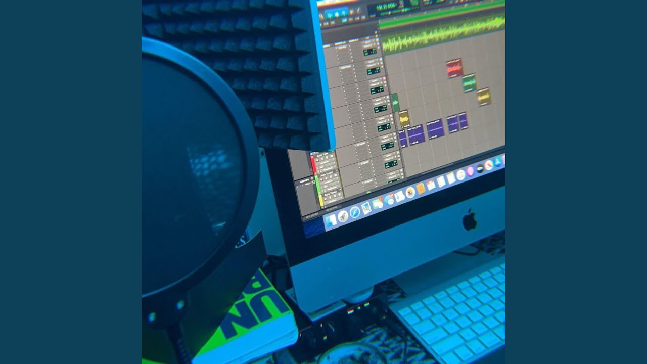 Starplot! (feat. Drizz) - YouTube