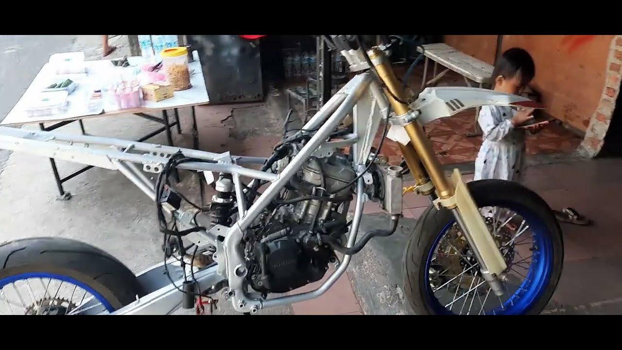 rangka klx custom untuk mesin cb cbr 150 injeksi dan karbu. frame klx ...