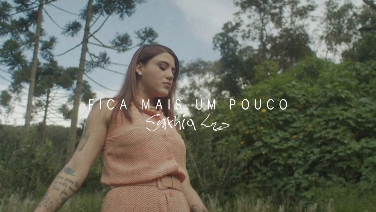 Cynthia Luz - Fica Mais Um Pouco (Visualizer Oficial) - YouTube