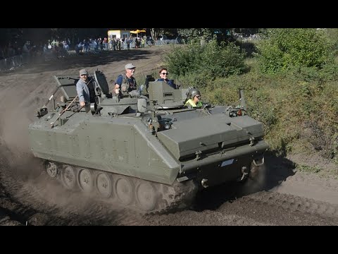 Belgian AIFV in action - YouTube