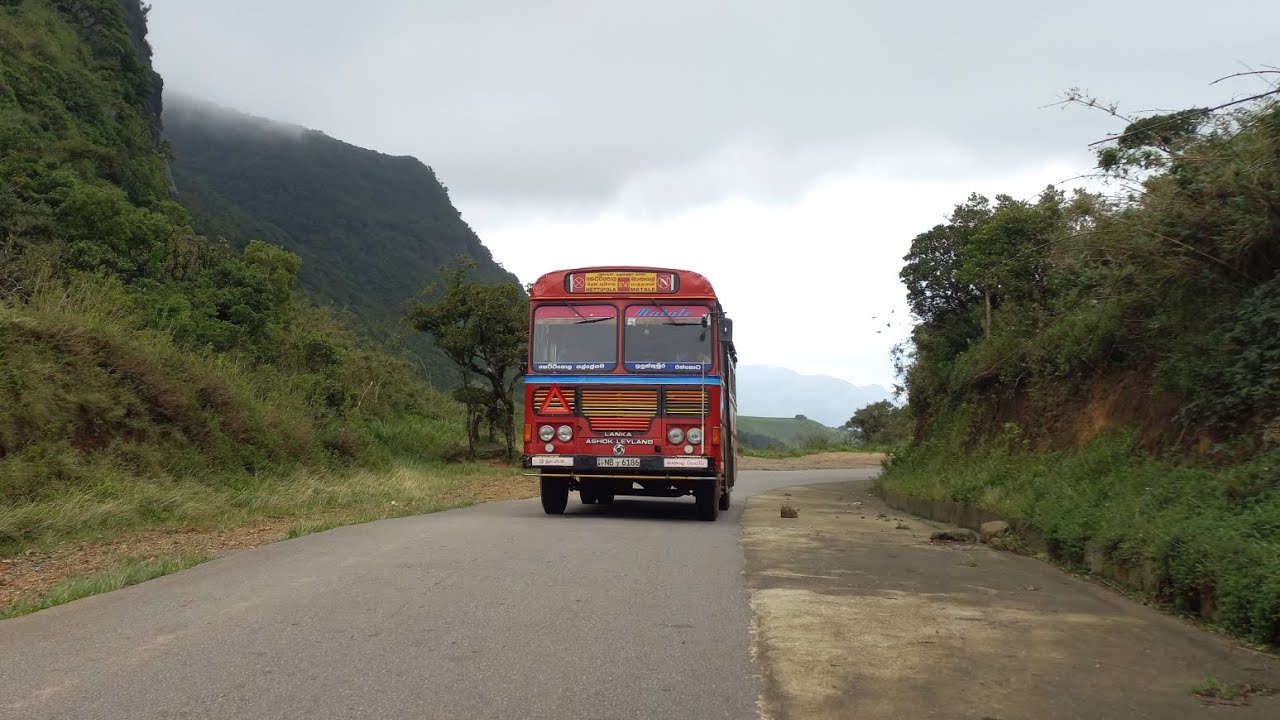 CTB බස් එකයි රිවර්ස්ටන් පාරයි කියන්නෙම ආදරණීය බැඳීමක් - YouTube