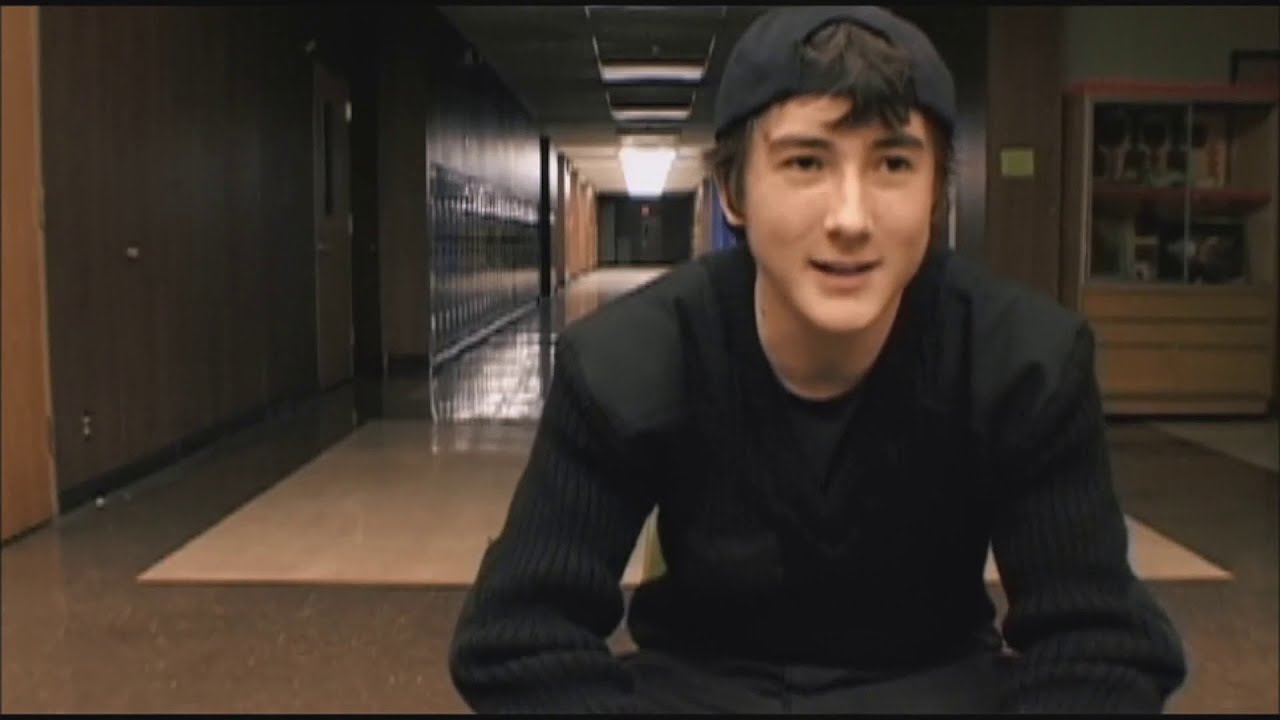 On the Set of 'Elephant': Rolling Through Time (2004)