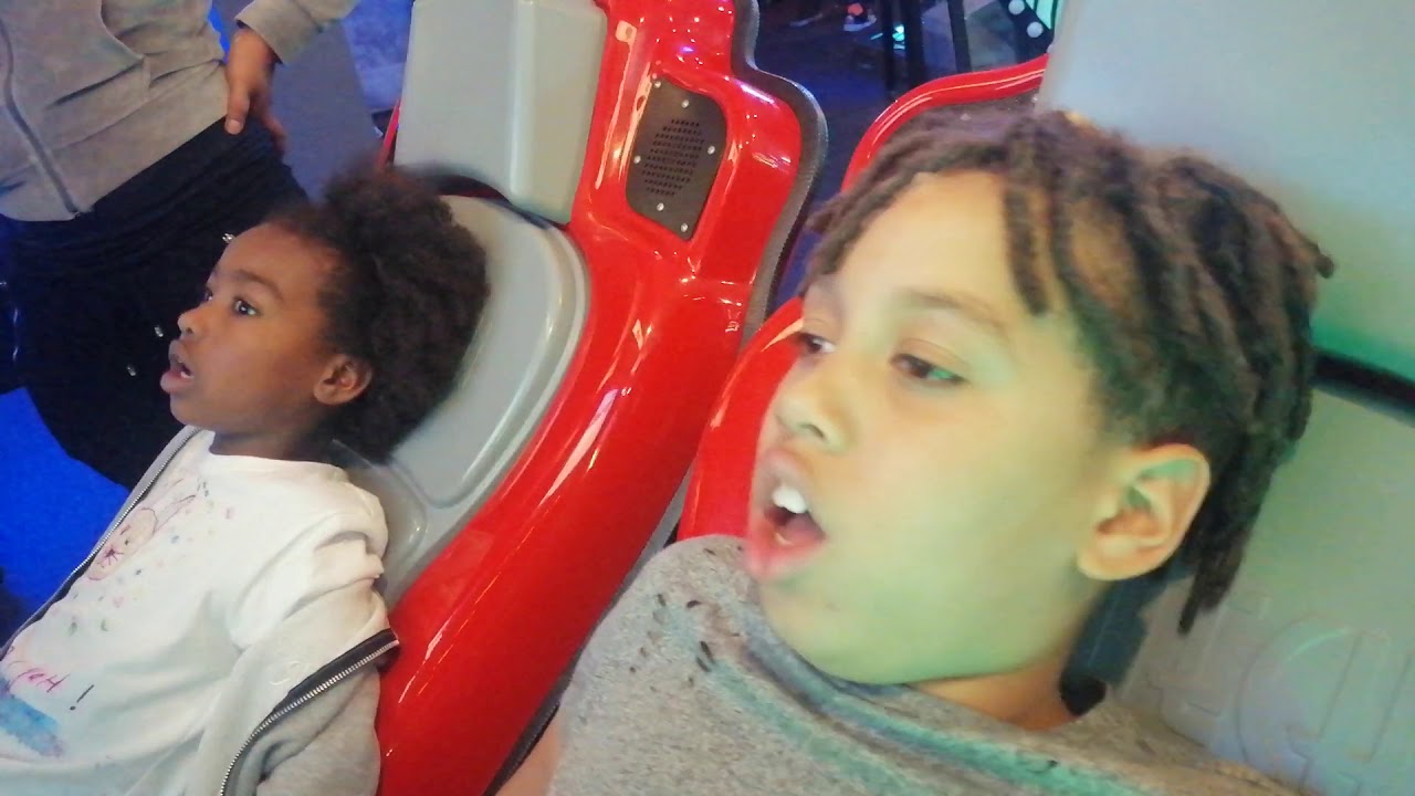 Roller-coaster Arcade Game - cgs - YouTube