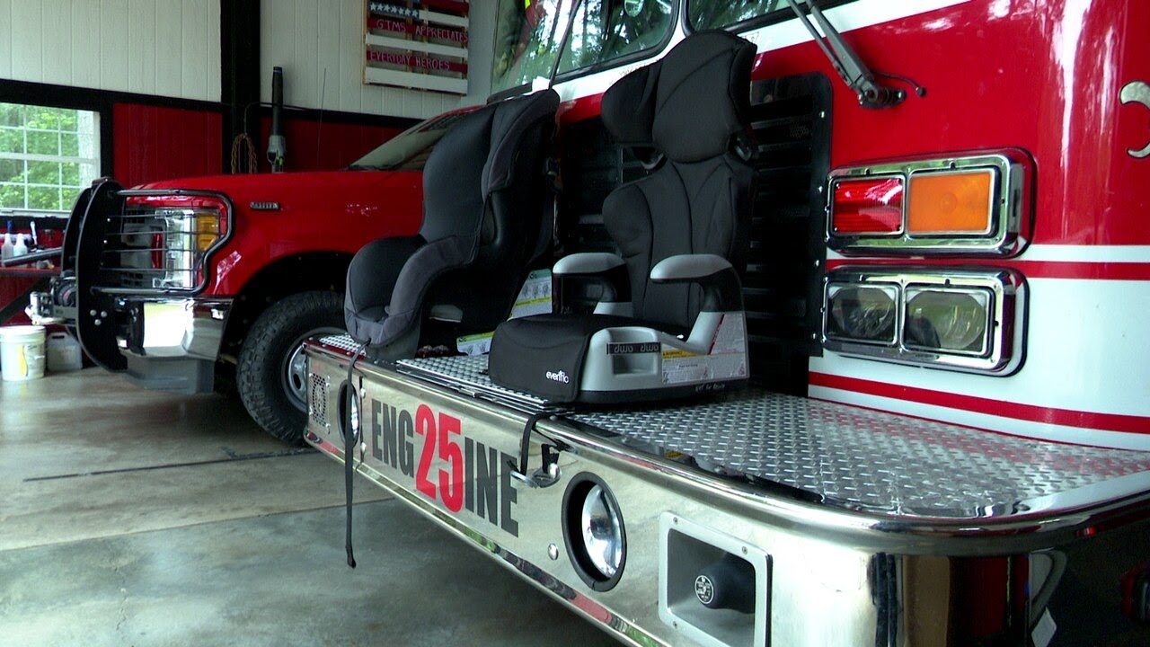 Columbia County firefighters help properly install car seats - YouTube