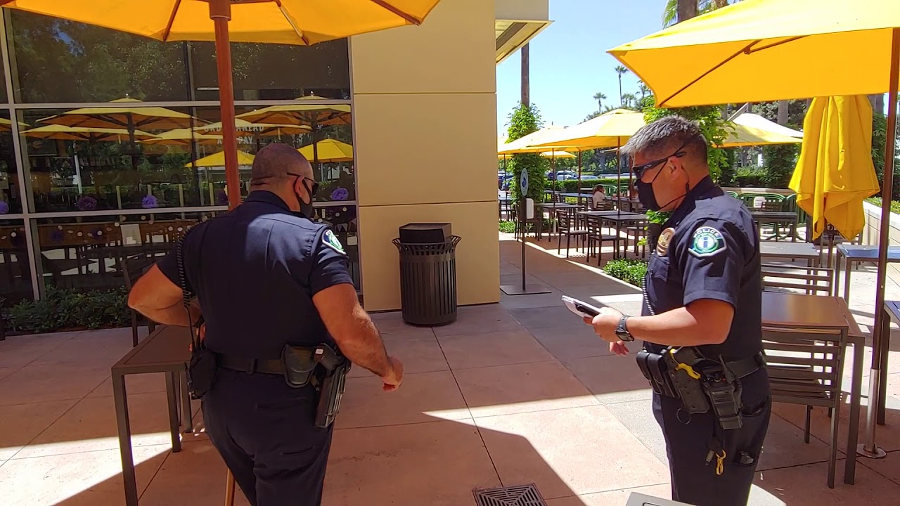Worthless cops do nothing - YouTube
