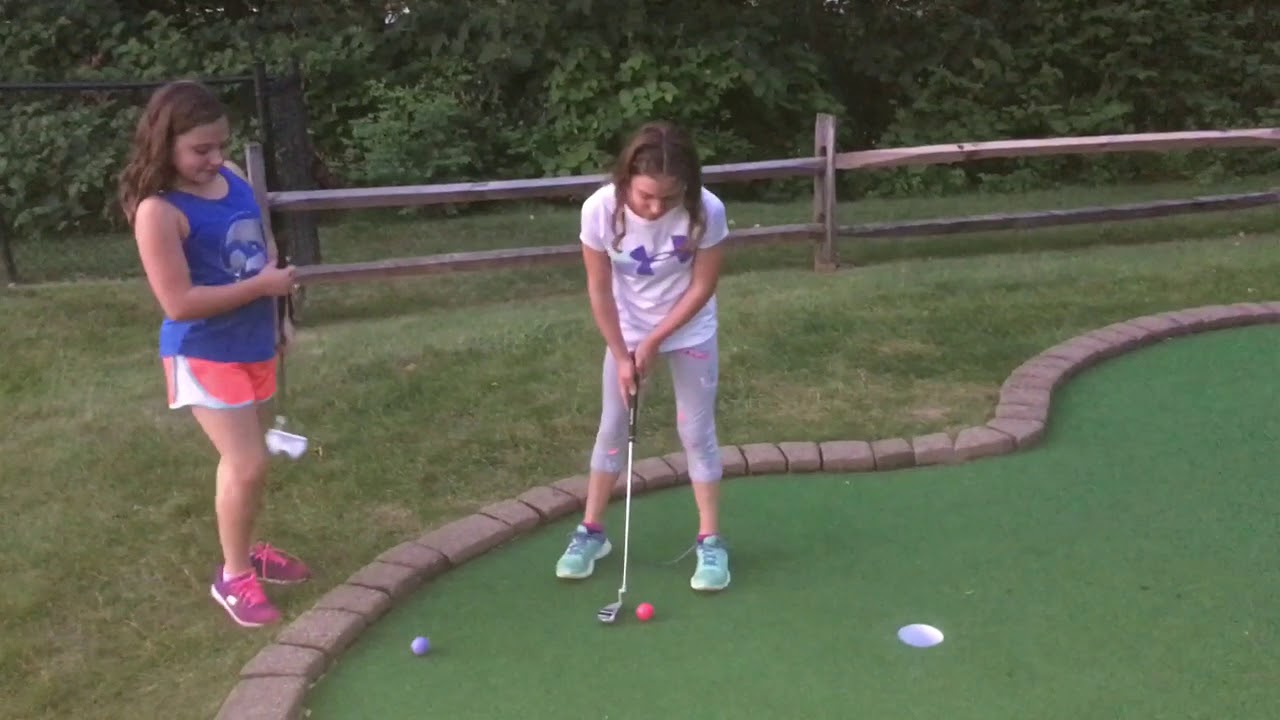 Robert Morris Mini Golf - YouTube