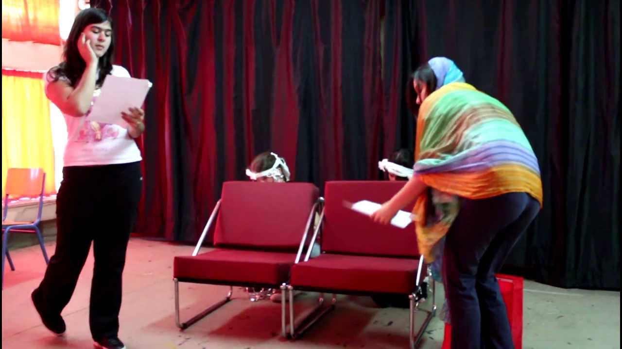 ΘΕΑΤΡΙΚΗ ΟΜΑΔΑ 2ου ΓΥΜΝΑΣΙΟΥ ΕΛΛΗΝΙΚΟΥ-ΠΑΡΟΥΣΙΑΣΗ - YouTube