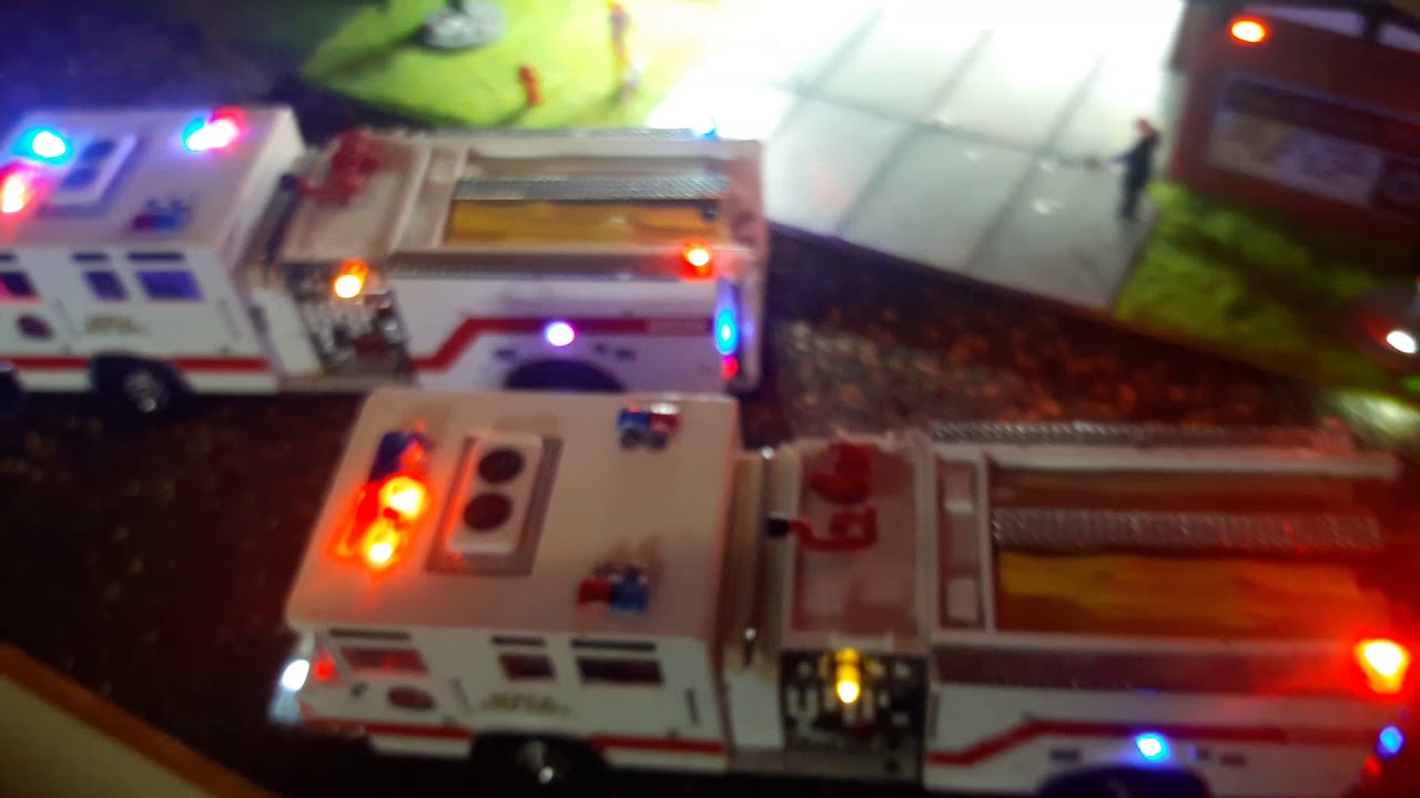 Code 3 Mesa Fire Engines 203 and 205 - YouTube