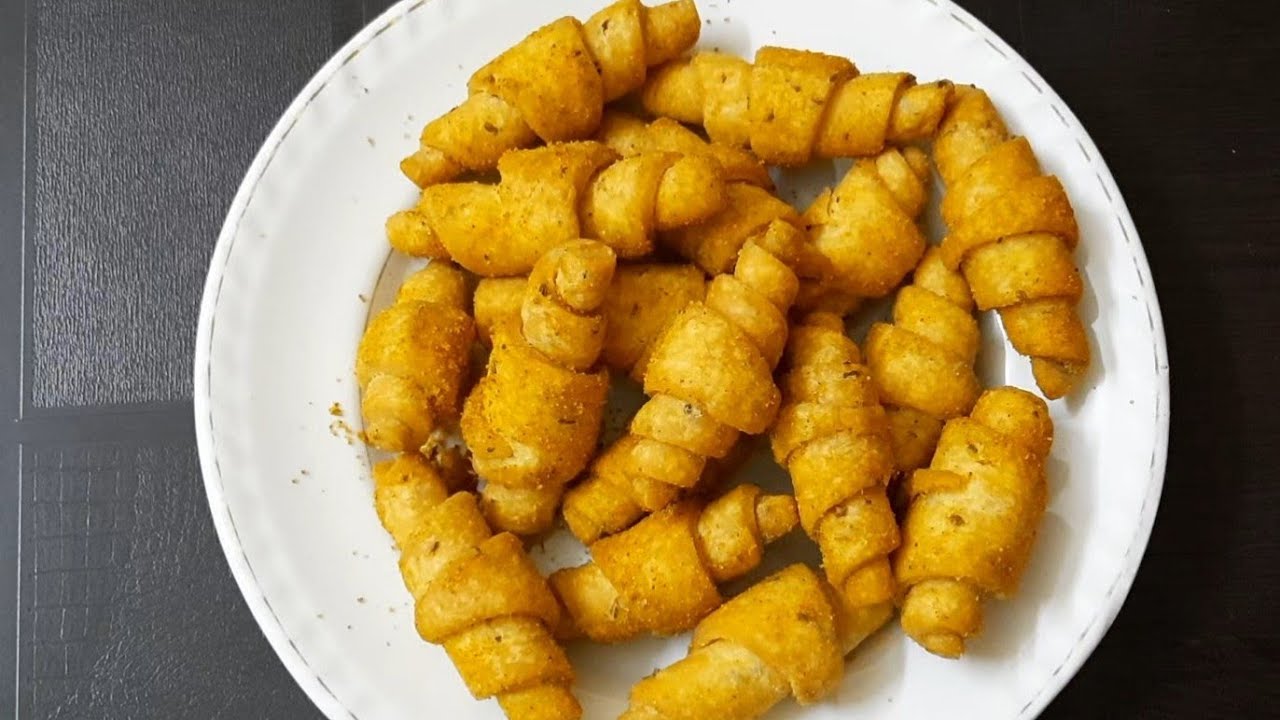 SNACKS I ROLL SNACKS I TEA TIME SNACKS I DELICIOUS ROLL SNACKS I MAGGIE ...