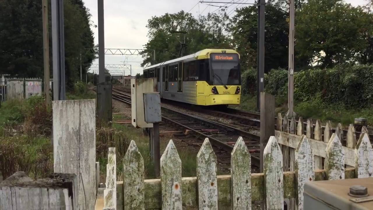Navigation Road Station Level Crossing (G.Manchester) Saturday 24.09. ...