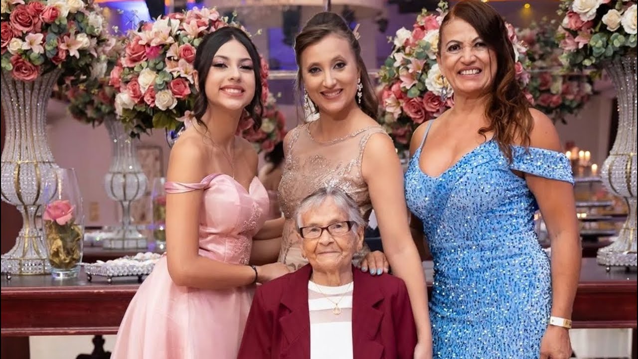 DEBUTANTE SARAH • Buffet Castelo Imperial • São Paulo/SP - YouTube