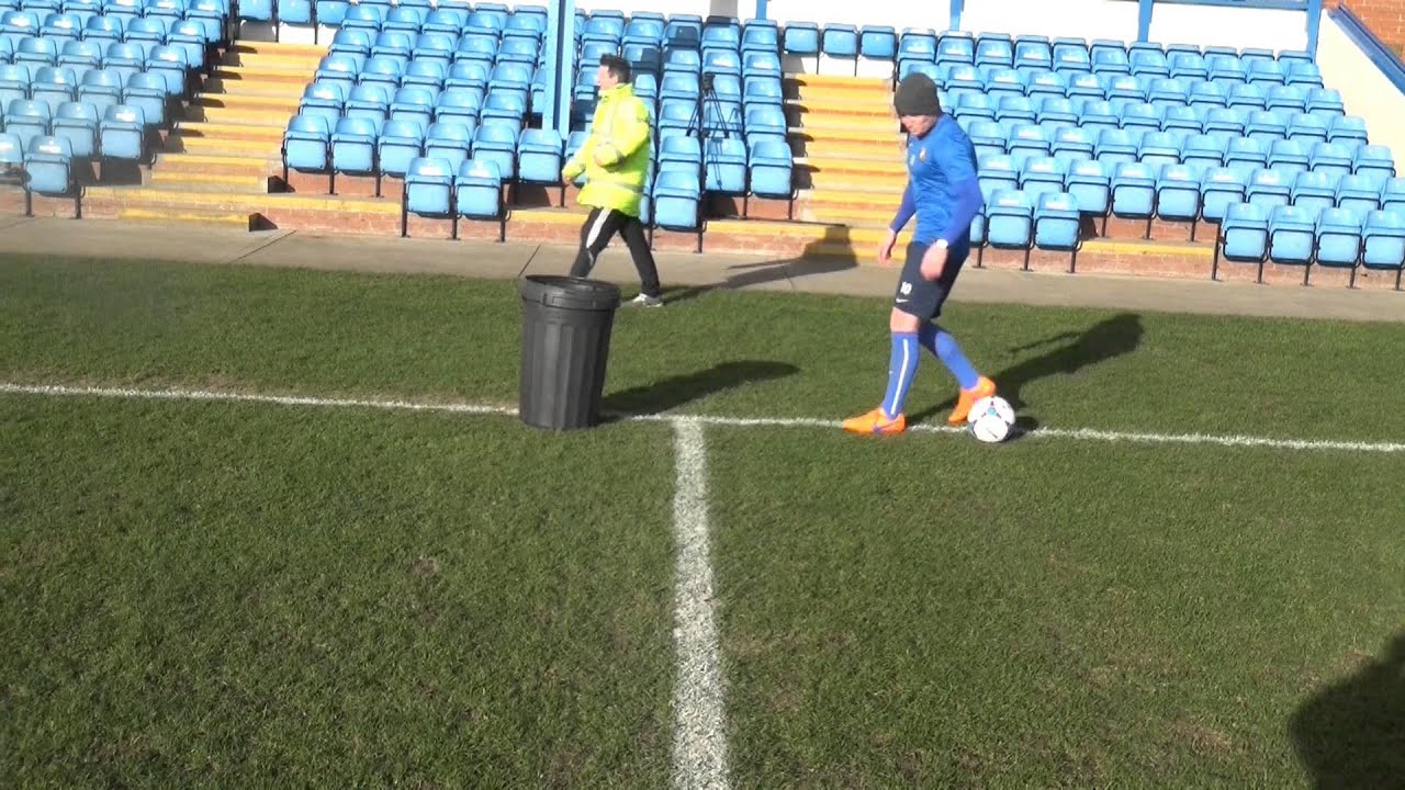 Gainsborough Trinity's Nathan Jarman takes on the #BinChallenge - YouTube