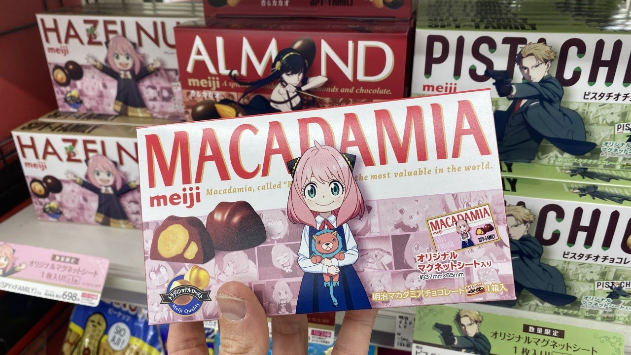 SPY X FAMILY 🥜 Eating Anya's Peanuts [🍘Snacks in Japan 010] - YouTube