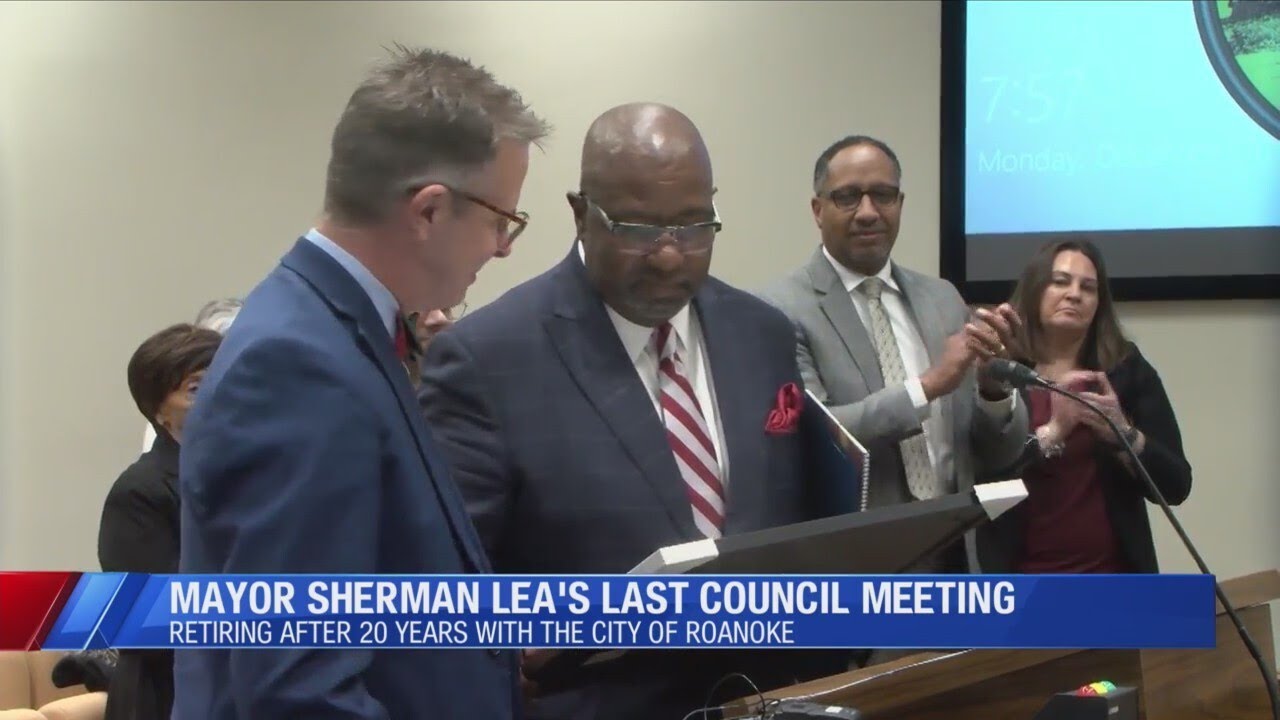 Mayor Sherman Lea's last council meeting - YouTube