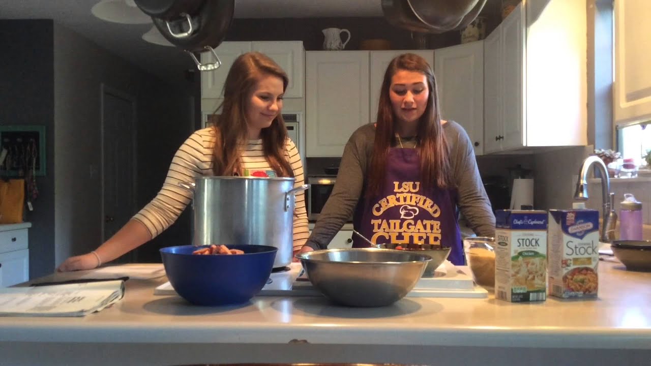 French 2 cooking show- Julia and Jenna - YouTube