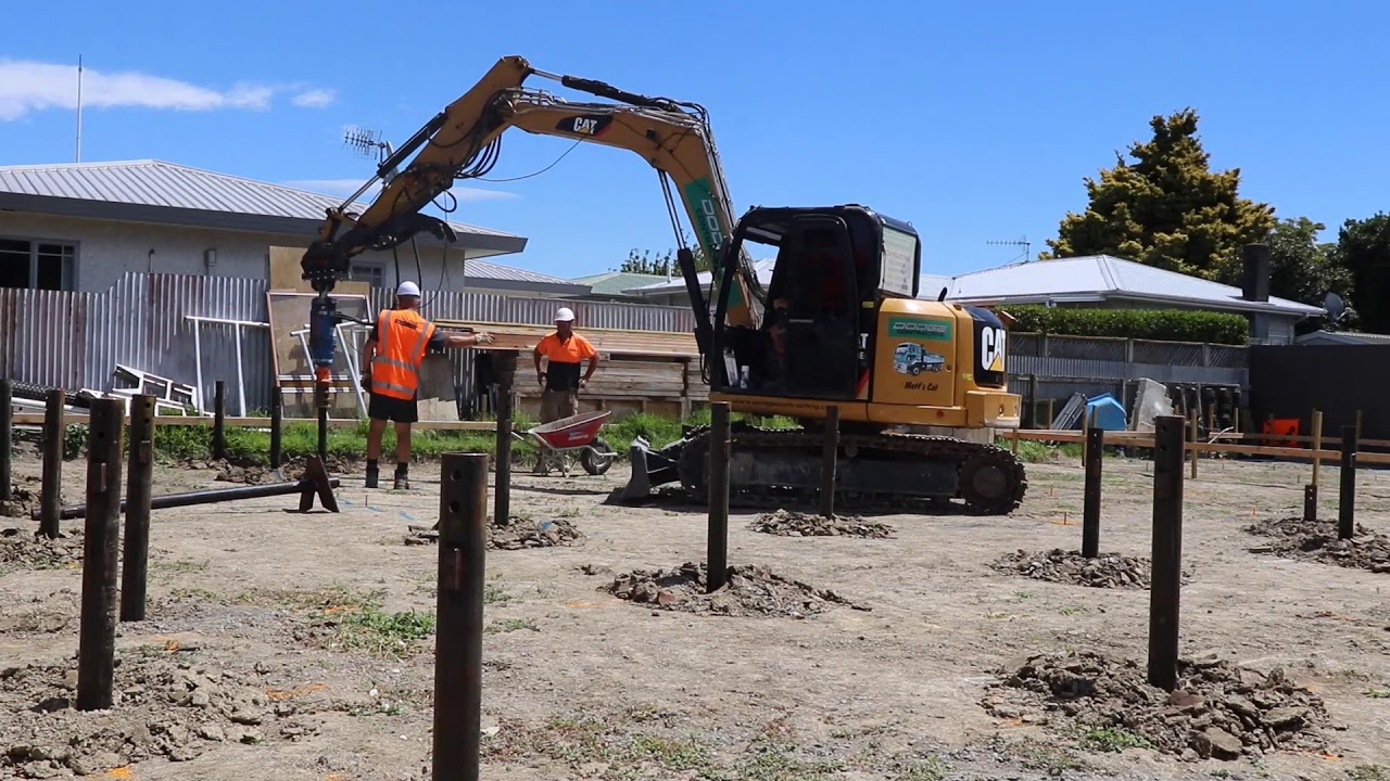 Blade Pile - Screw piling for a new build in Napier, New Zealand - YouTube