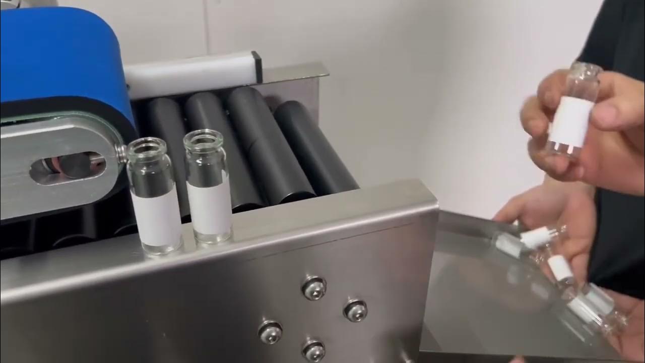 LT-330 Horizontal Tube Sticker Automatic Crayon Plastic Round Bottle Labeling Machine For Cryo ...