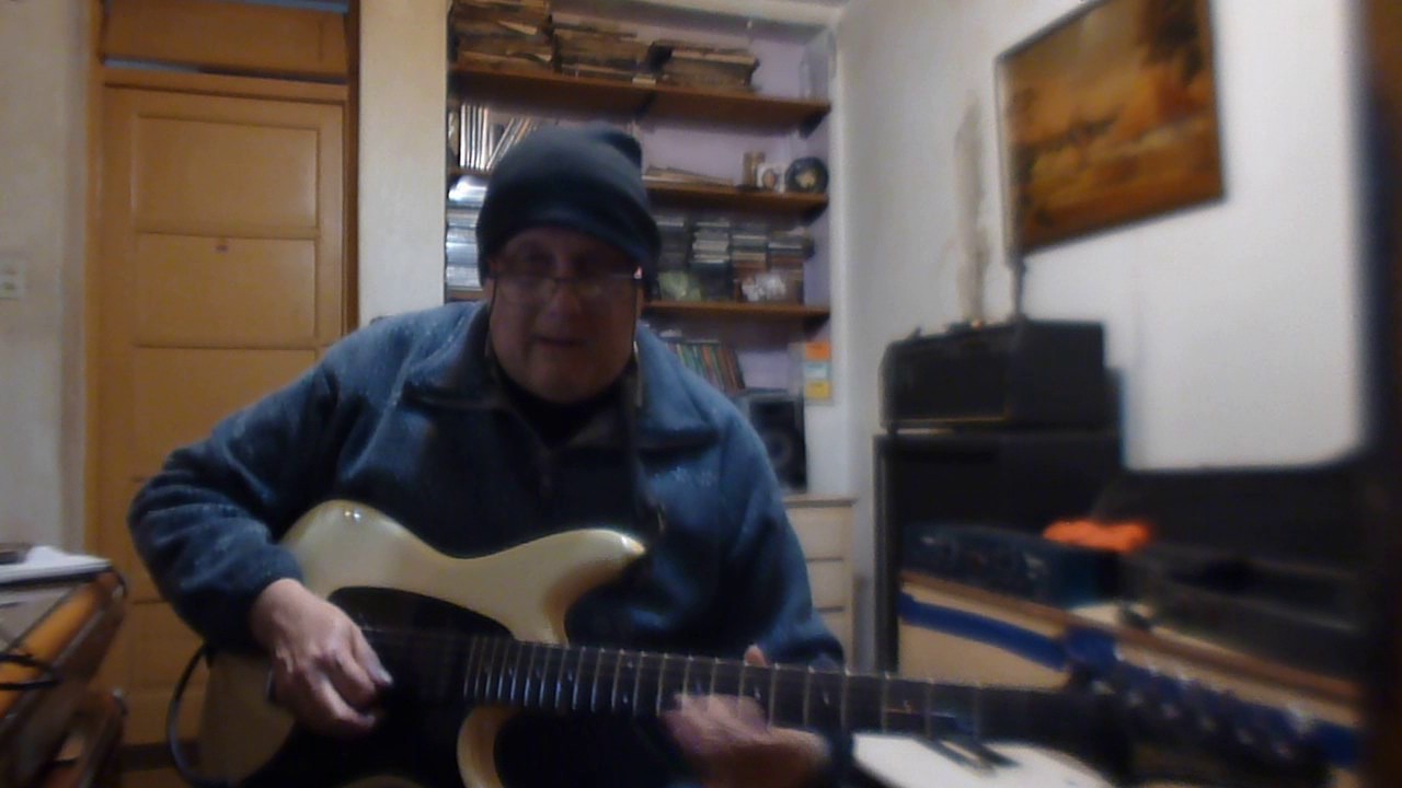 Fer Perdiguera: Jam style pink floyd - YouTube