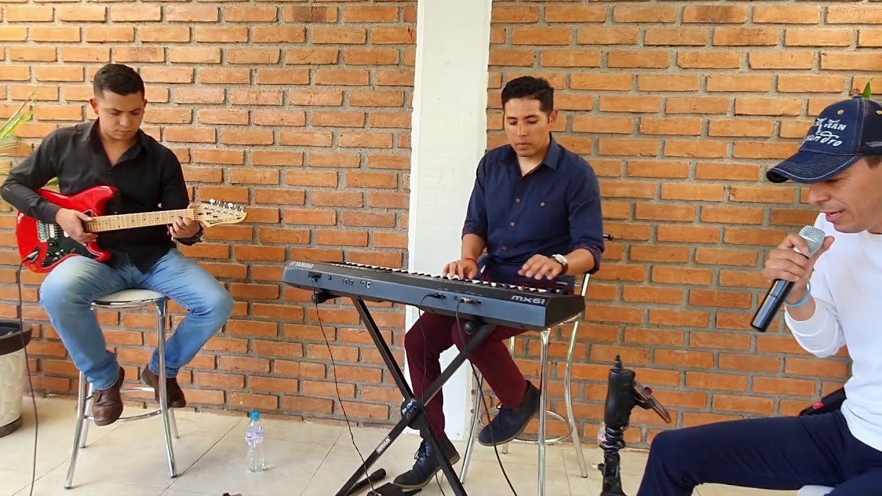 Sebastián Alejandro en vivo - Mínimo - YouTube