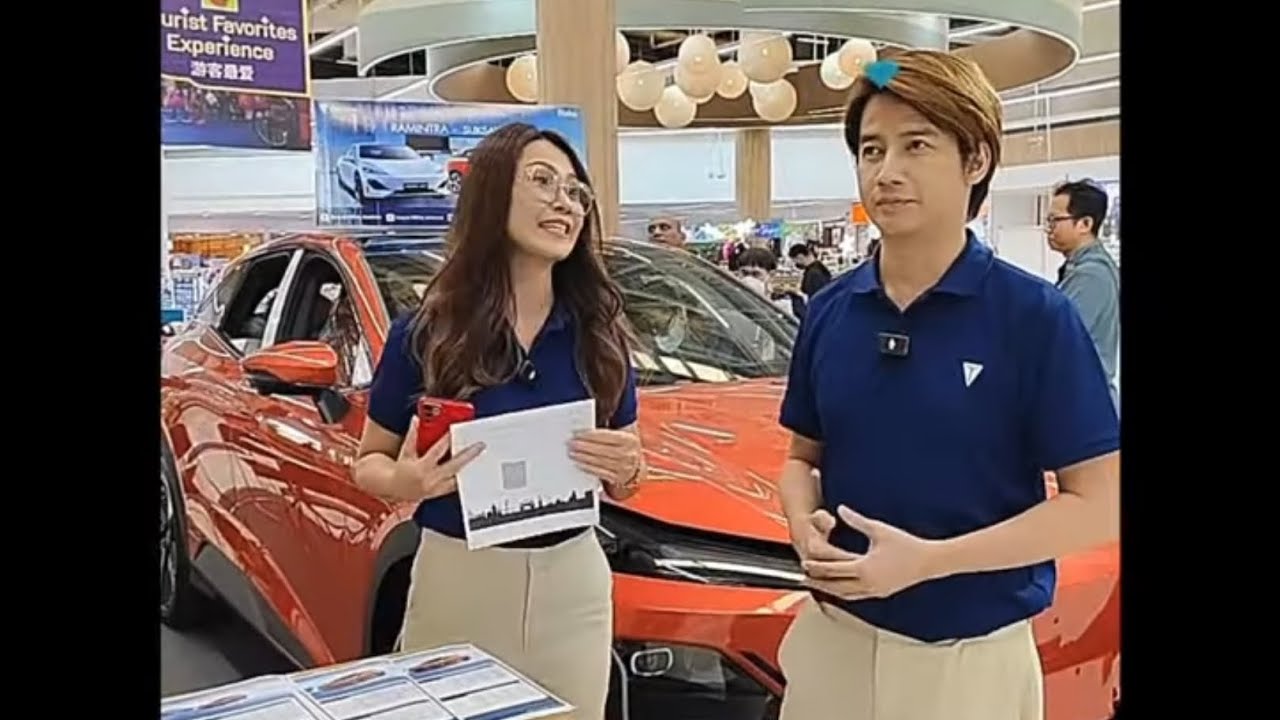 Live สด ออกบูธ Deepal S07 สีส้ม Sunset Orange ภายในสีส้ม - YouTube