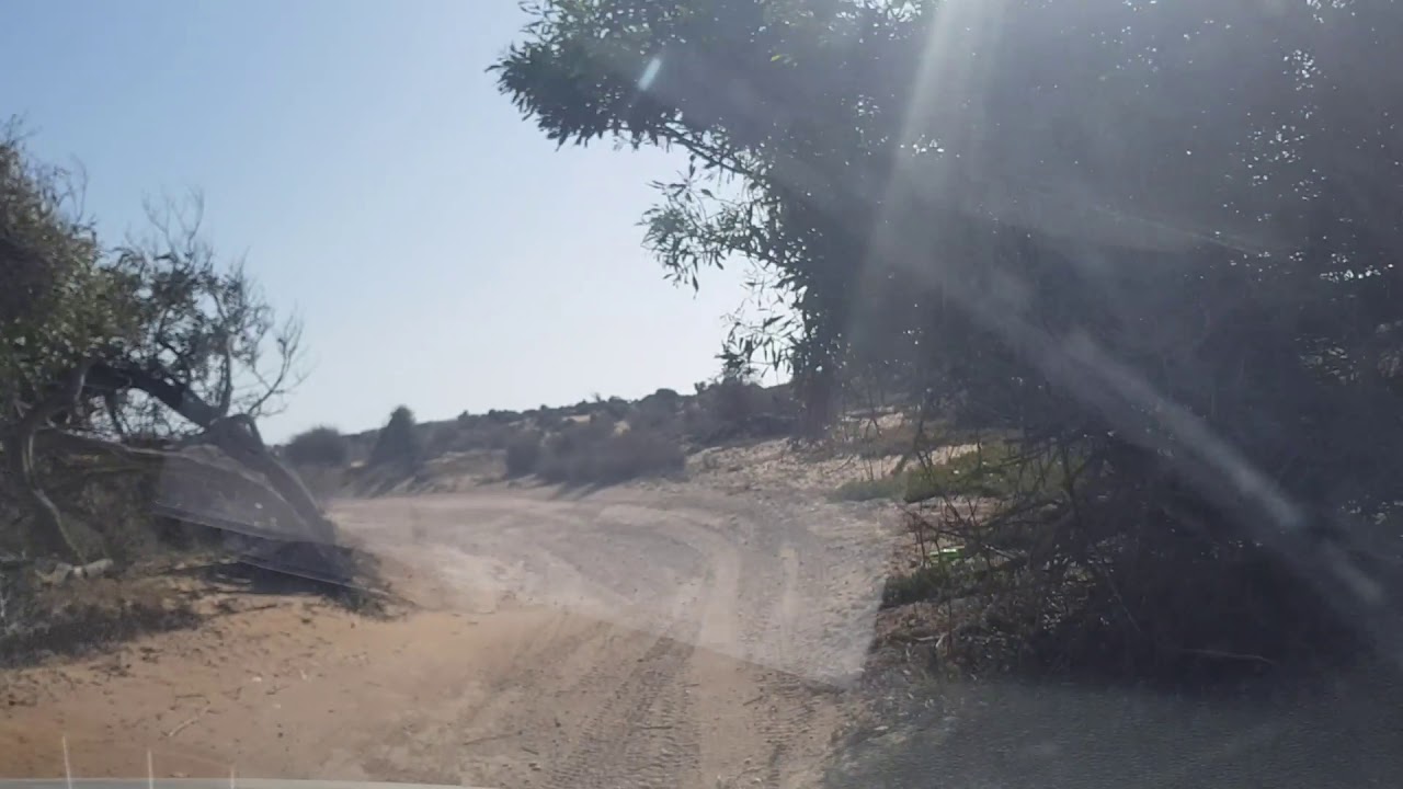 Piste de sable - YouTube