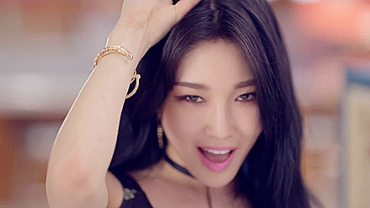 Chungha - Week [Male Version] - YouTube
