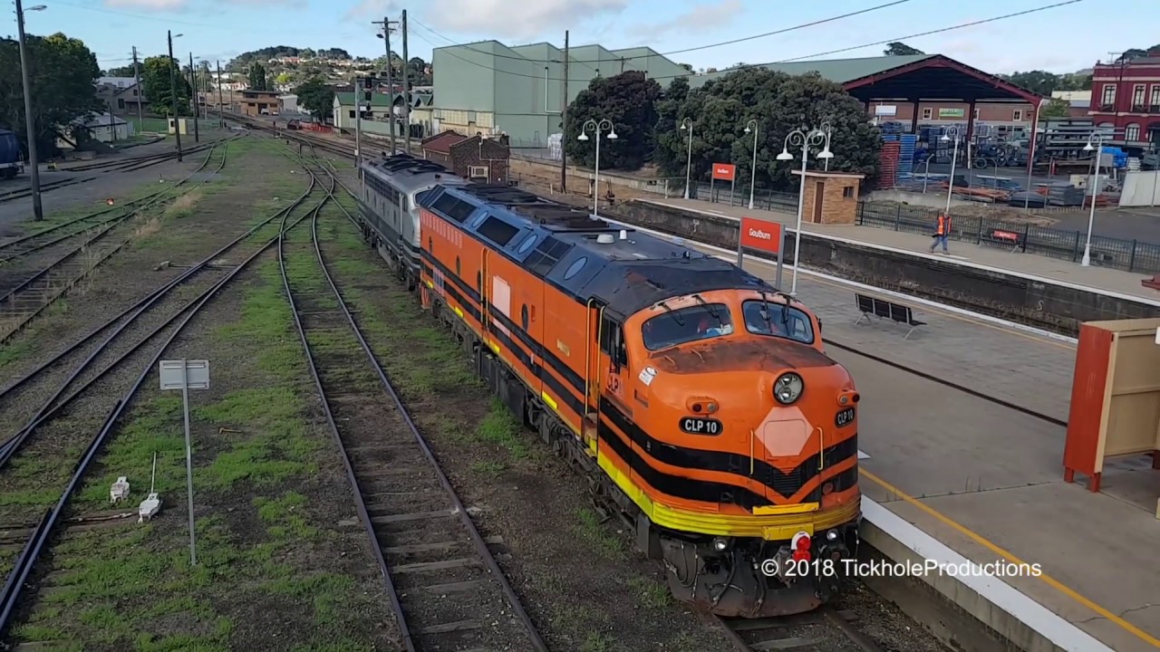 Australian Diesel Locomotives - B61 and CLP10 - December 2018 - YouTube