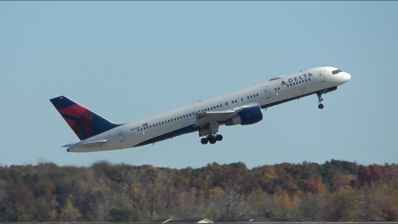 Plane Spotting at Detroit Metro Airport - October 24, 2024 # ...