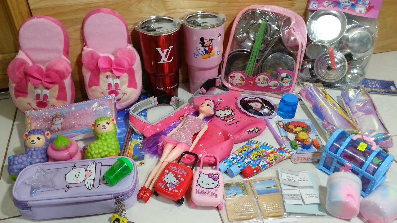 Bộ bếp inox/Dép mickey/Vali mini/Squishy cừu/Hộp bút hologram/Búp bê ...