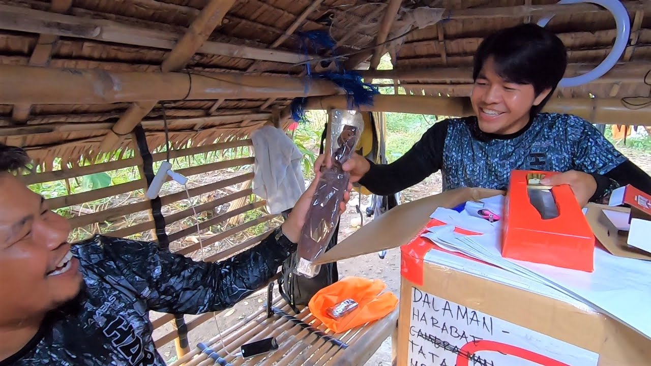 EP179 - Kakaibang Unboxing ng Balikbayan Box from California - YouTube