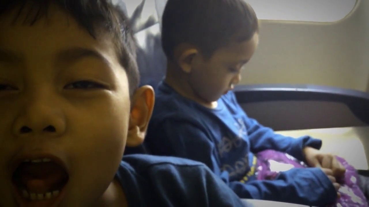 Malaysia Airlines MH 730 KUL to BWN (Bandar Seri Begawan, Brunei) - YouTube